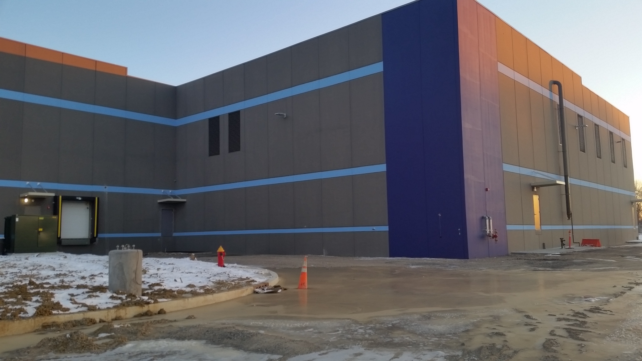 FedEX Robbinsville, NJ - 02102017 - Starting to look like FEDEX ...