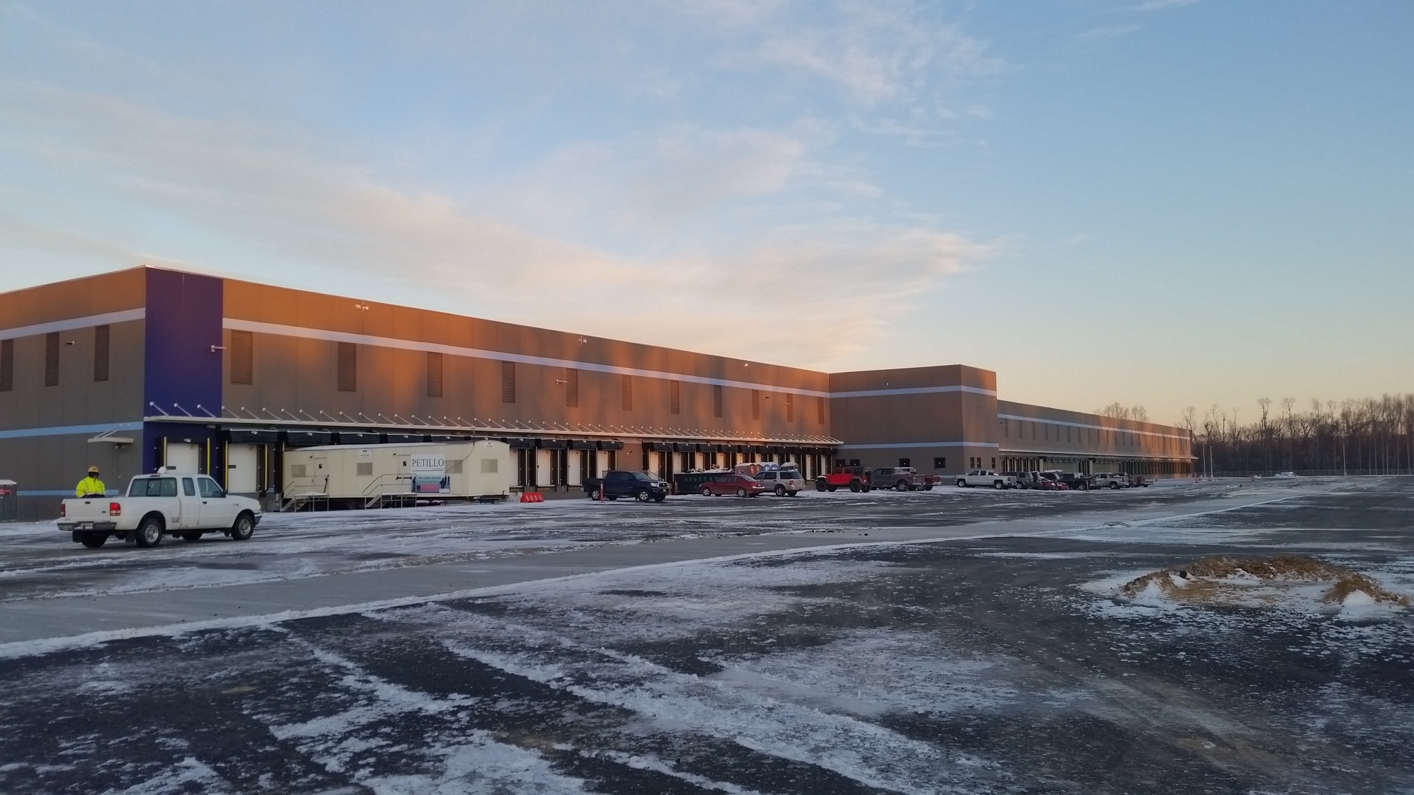 FedEX Robbinsville, NJ - 02102017 - Starting to look like FEDEX ...